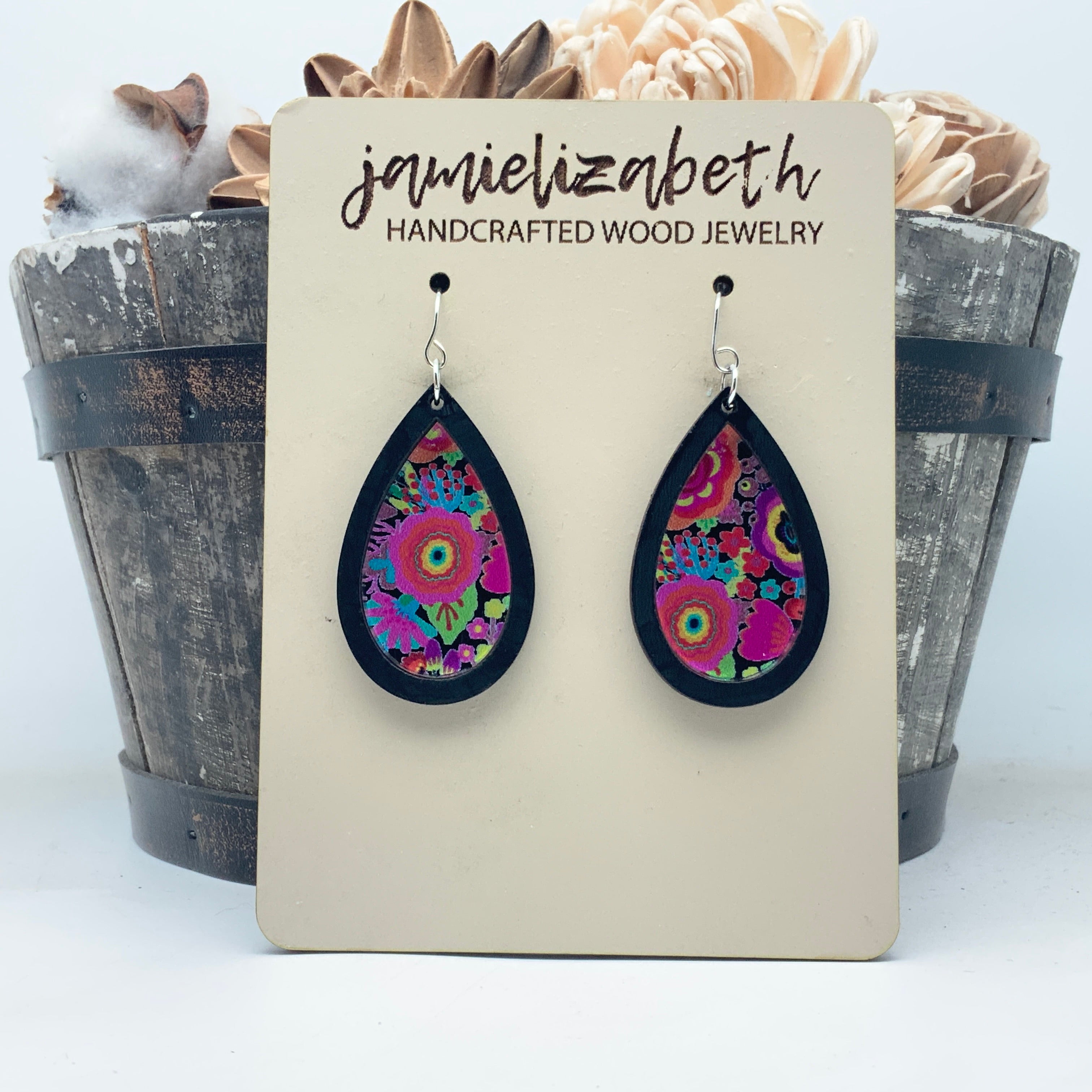 Limited 34 - Medium - Fiesta Vibes Acrylic in Black – Jamielizabeth